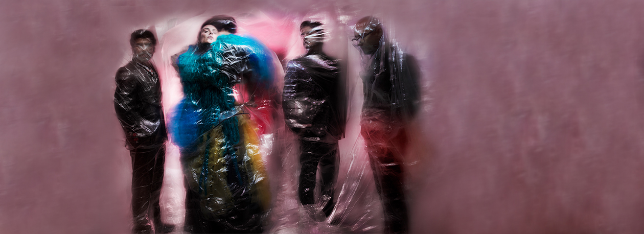 The Gift: "É bom estarmos em 2022 a falar de um disco que nos desafiou ...