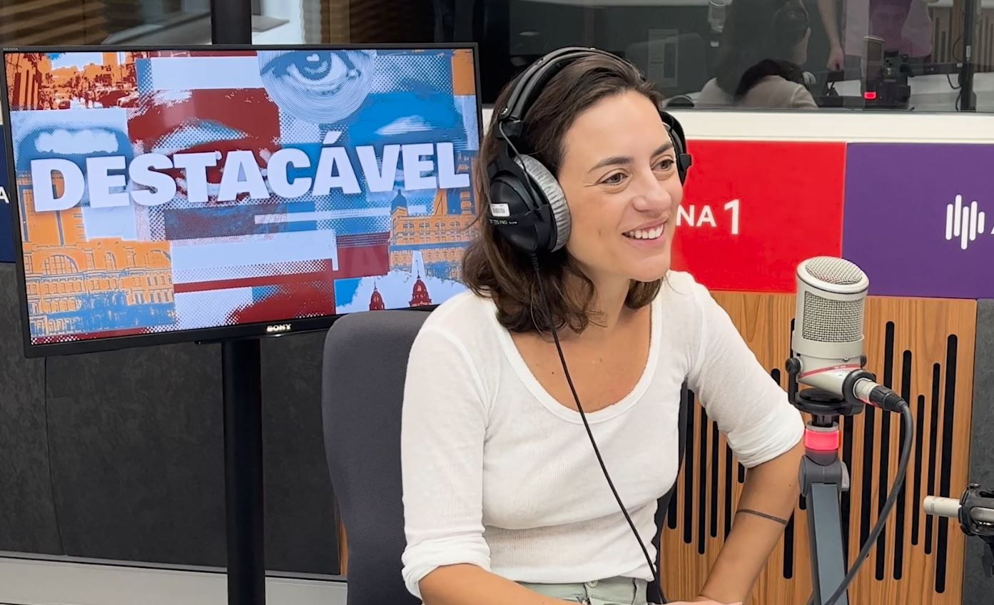 Anna Setton presta tributo a Djavan | Antena 1 - RTP